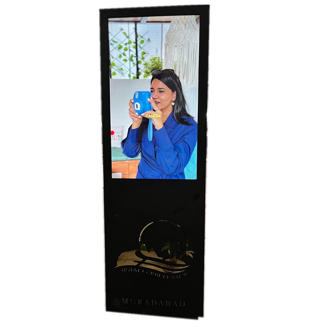 32” 360° Wheel Digital Standee – Portable Android Display | Ultra HD ...